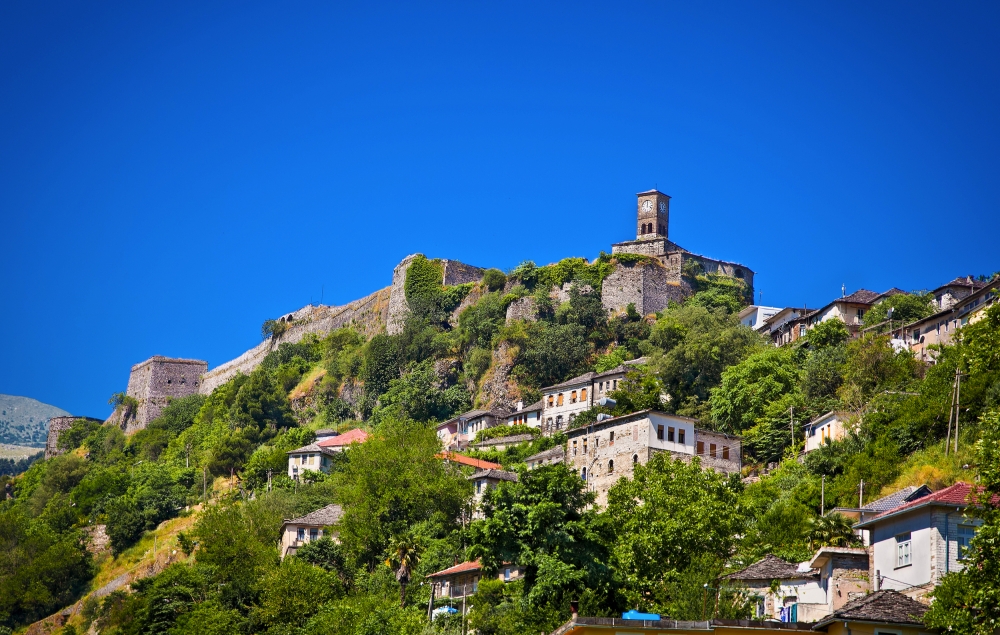 Albanien
